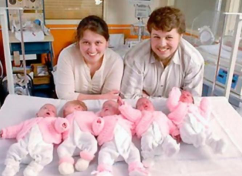 This couple had 5 babies at once and here is how they look today! – I love…